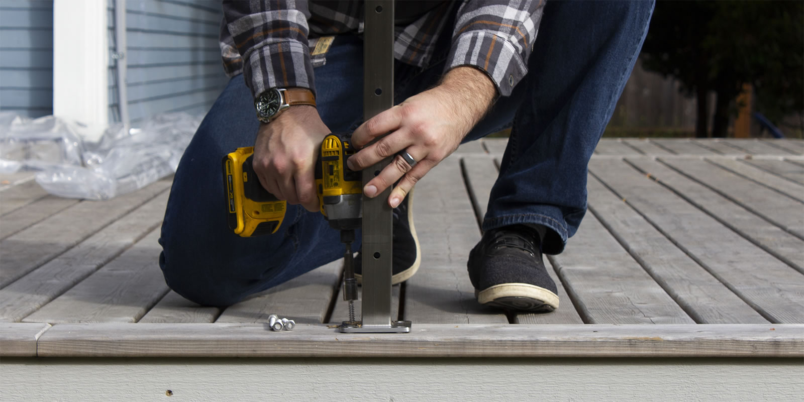 How to Install Cascadia - Video - Cascadia Railing System